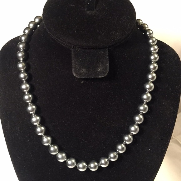 Erwin Pearl | Jewelry | Vintage Erwin Pearl Silverygray Necklace | Poshmark